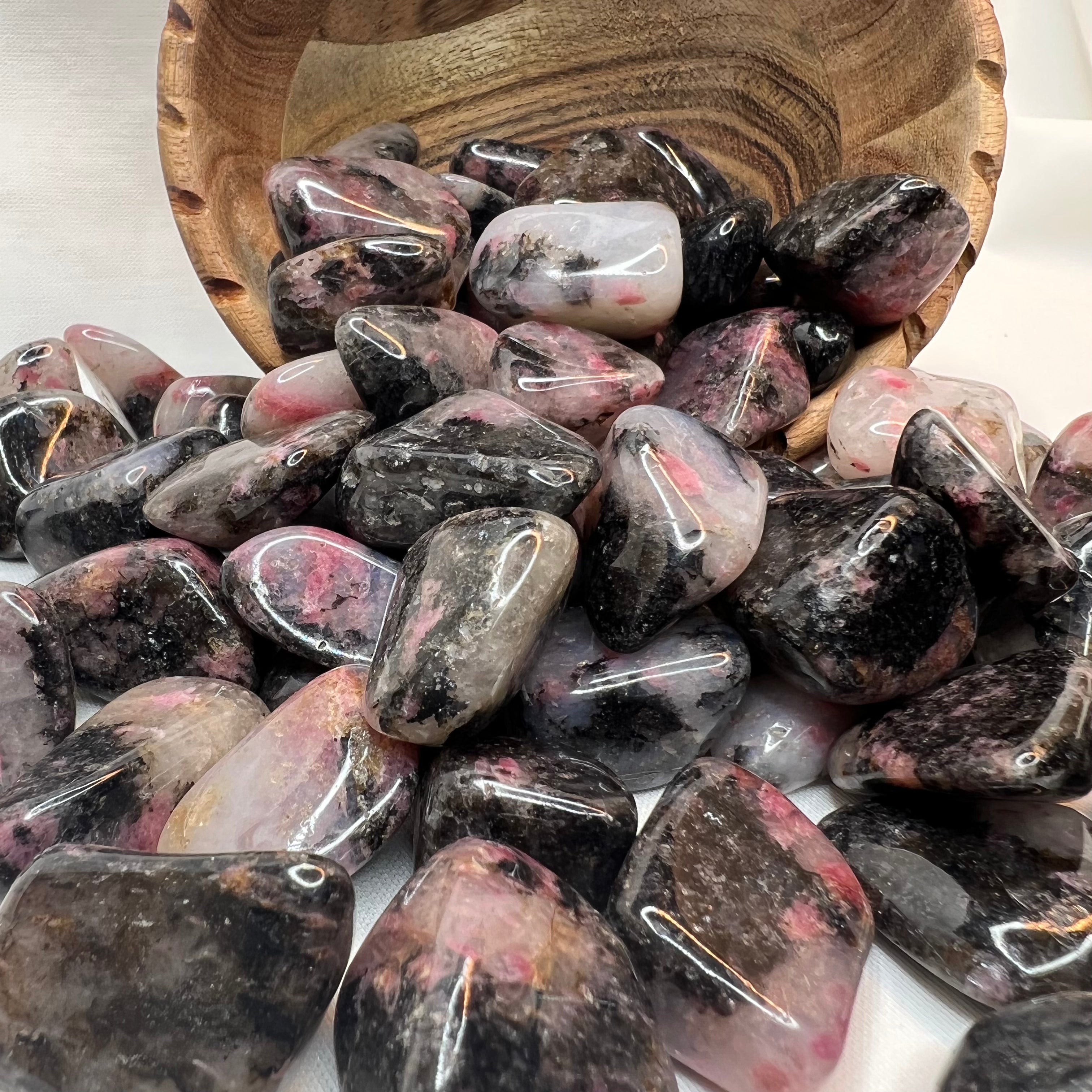 Tumbled Rhodonite – Soulfulvibesco